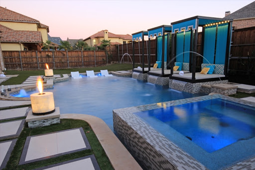 Pool Spillovers: Pros/Cons, Design Ideas & More - Pool Research